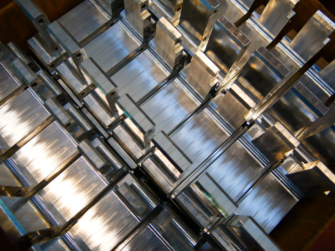 Precision Mechanical Parts | Compass Srl